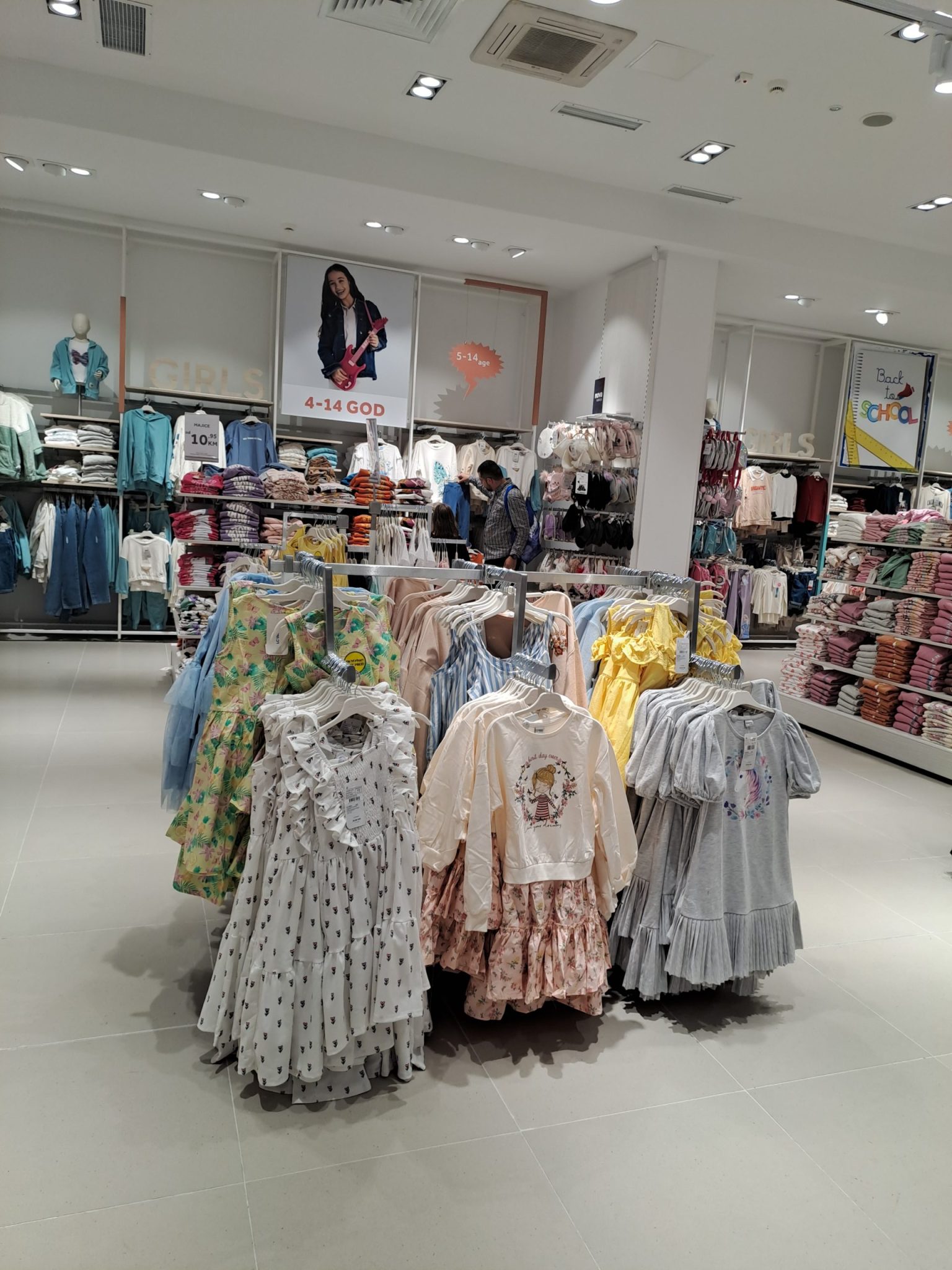 NOVA LC Waikiki prodavnica - NOVO i SNIŽENO - Pogledajte šta vas ... NOVA LC Waikiki prodavnica - NOVO i SNIŽENO - Pogledajte šta vas ...
